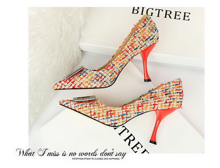 Badu.gr Χρωματιστά γυναικεία παπούτσια με μυτερά μοντέλα με τακούνι 8 cm - Badu.gr